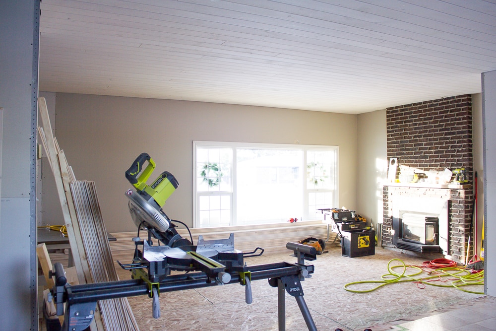 How we Turned our 1970's House into the Farmhouse of our Dreams | A ...
