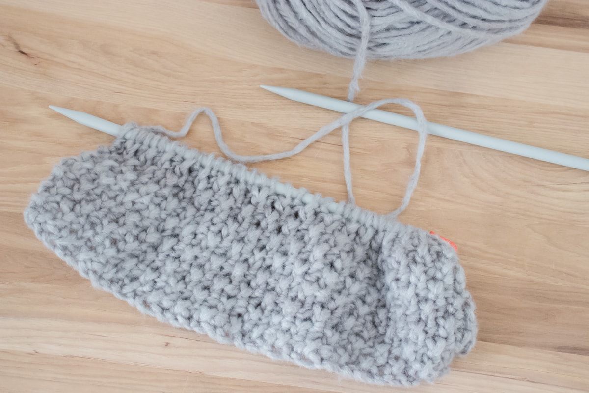 How To Knit A Table Runner - Making it in the Mountains